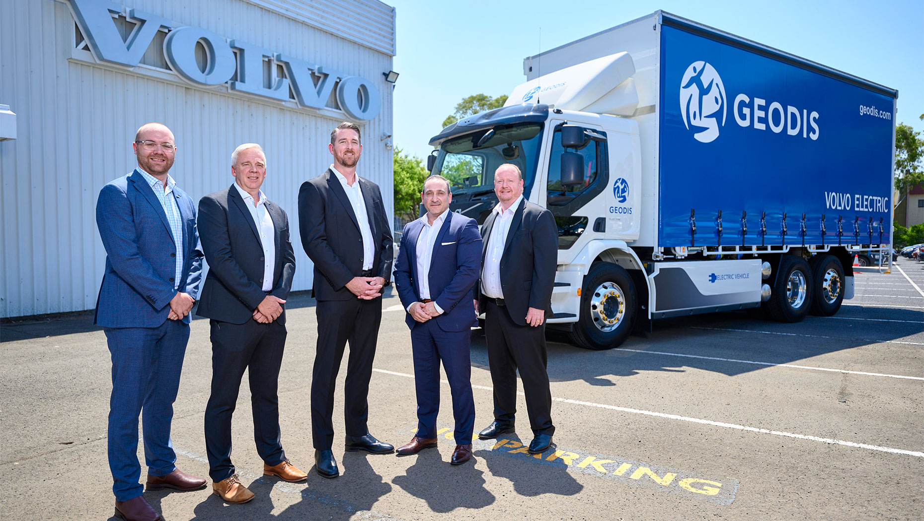 First Australian customer delivery of Volvo FE Electric | Volvo Trucks